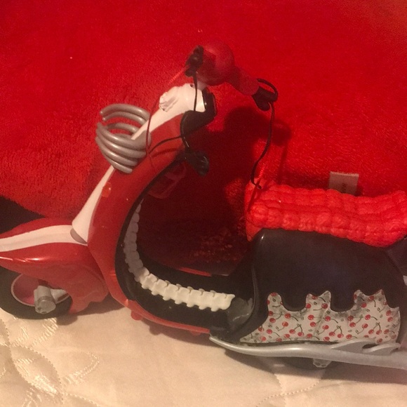 Toys | Monster High Ghoulia Yelps Scooter | Poshmark